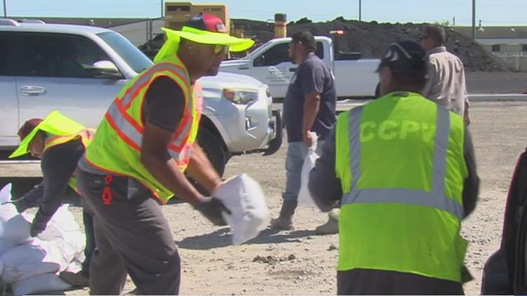 8,000 sandbags gone by 10:45 a.m. as Corpus Christi residents get up ...