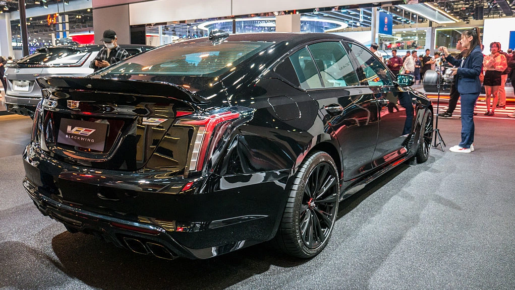 Cadillac CT5-V Blackwing: Manual V8 performance legacy