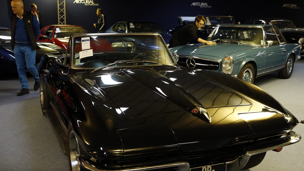 6 notable Corvette sales and retro roadster highlights