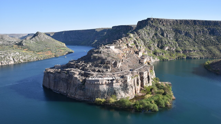 Scientists decipher ancient origins of the Euphrates River and uncover ...