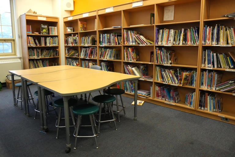 Renfrew County school board prepares to cut librarian jobs by half
