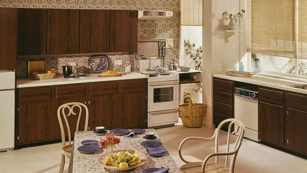 Frigidaire Flair and the Bewitched kitchen
