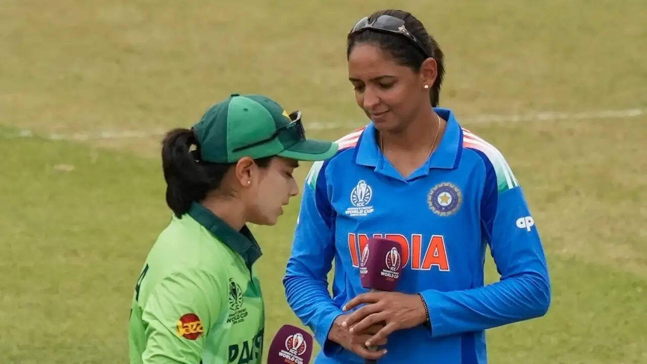 Handshake row: Will India and Pakistan players shake hands in T20 World ...