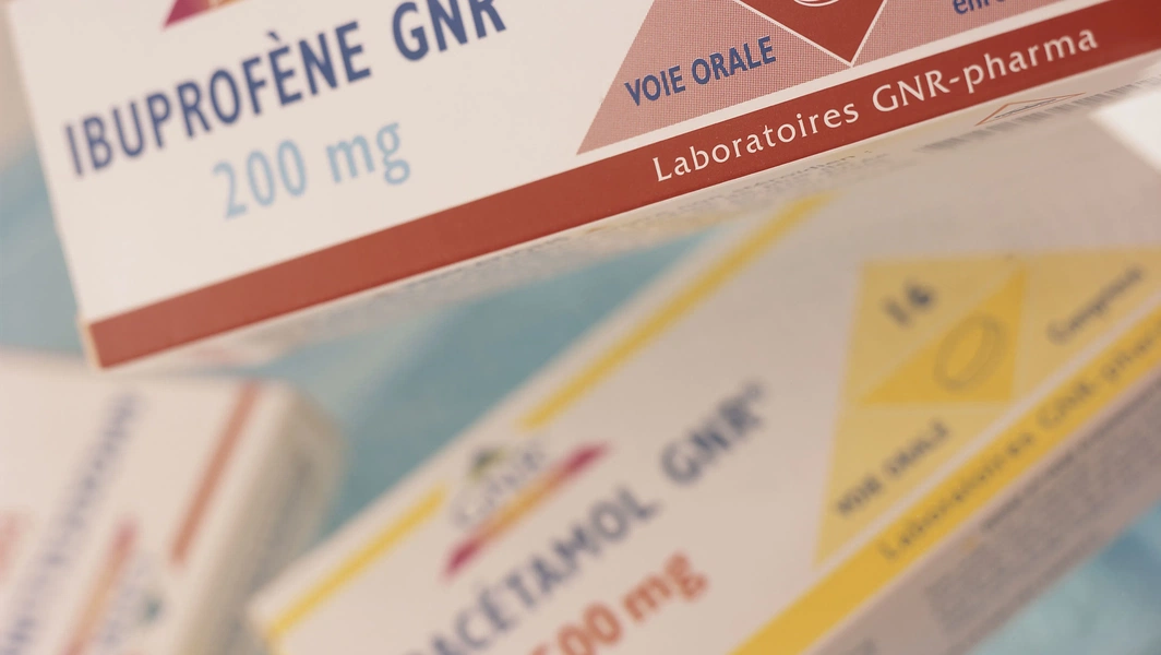 Ibuprofen: History, uses, and health effects