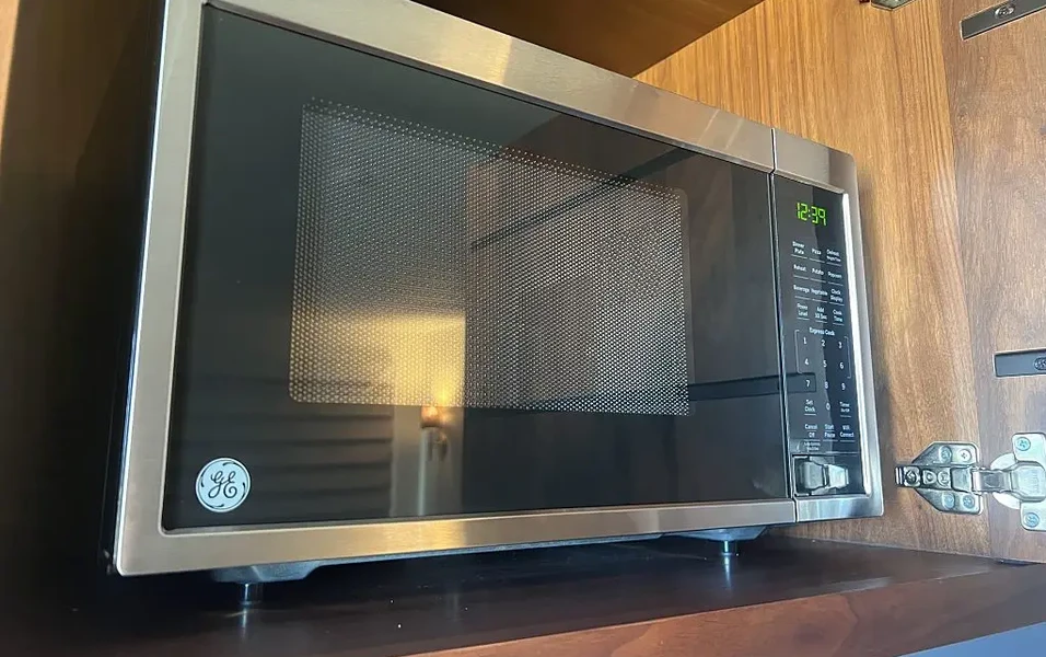 Microwave use declines as modern kitchen tools take over