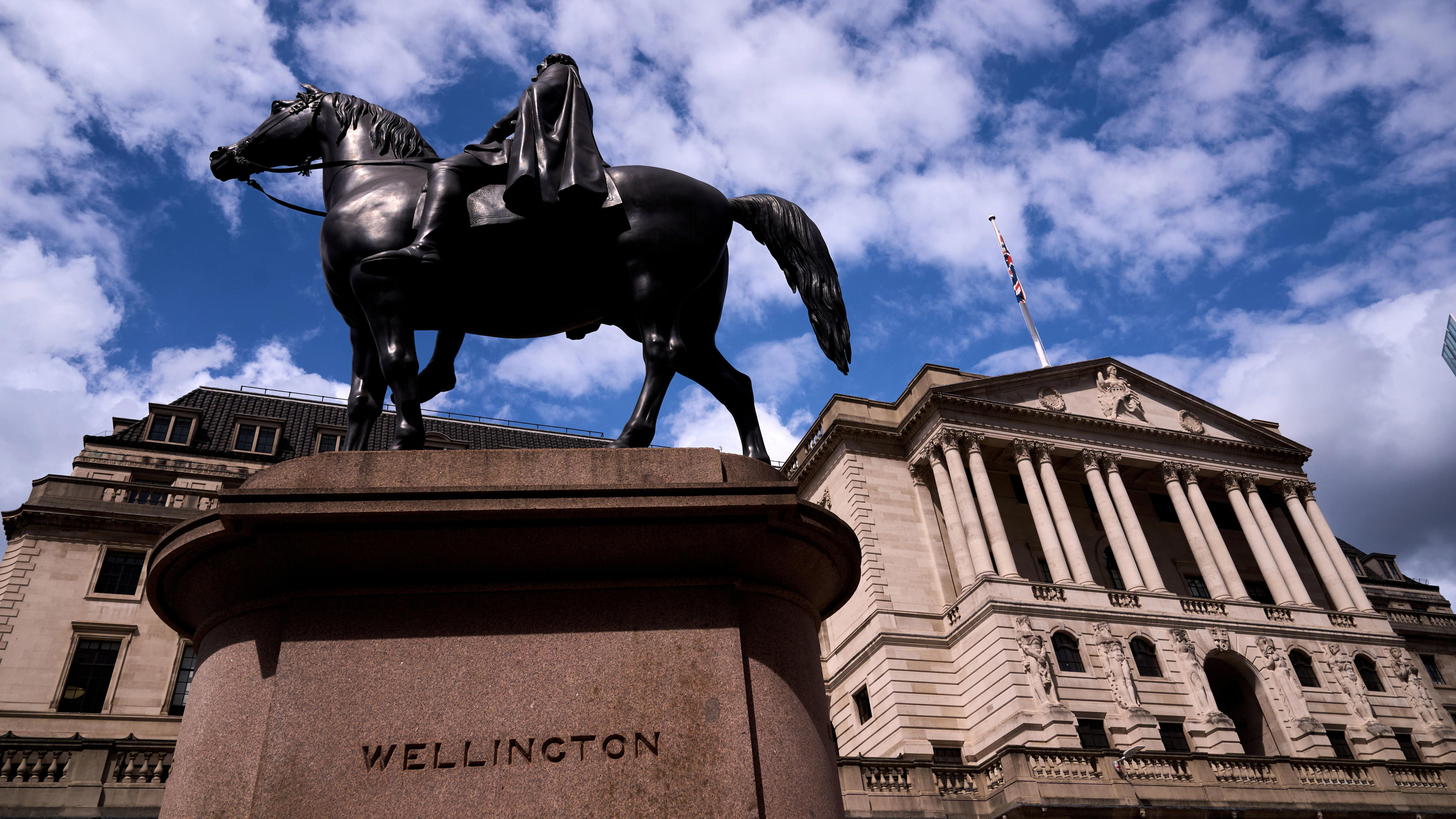 Bank of England set to hold interest rates as it faces balancing act