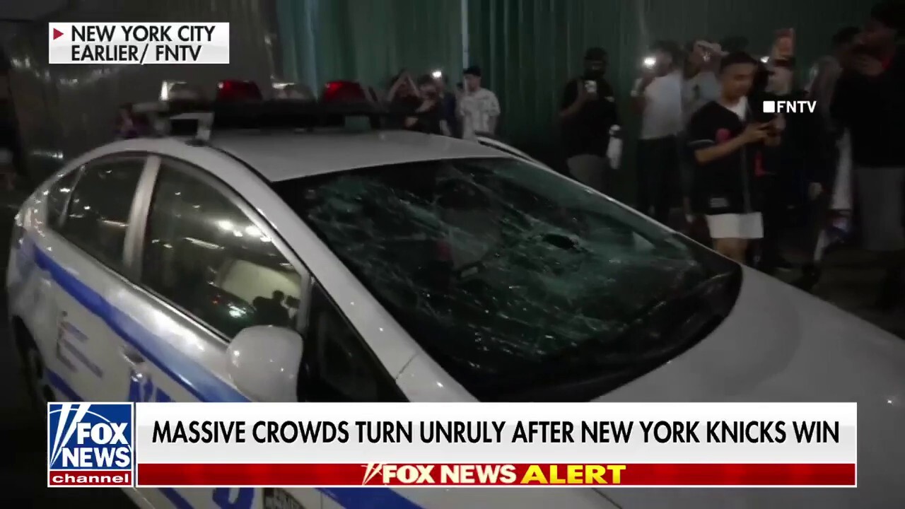 Knicks title celebration turns unruly in NYC as arrests made, vehicles ...