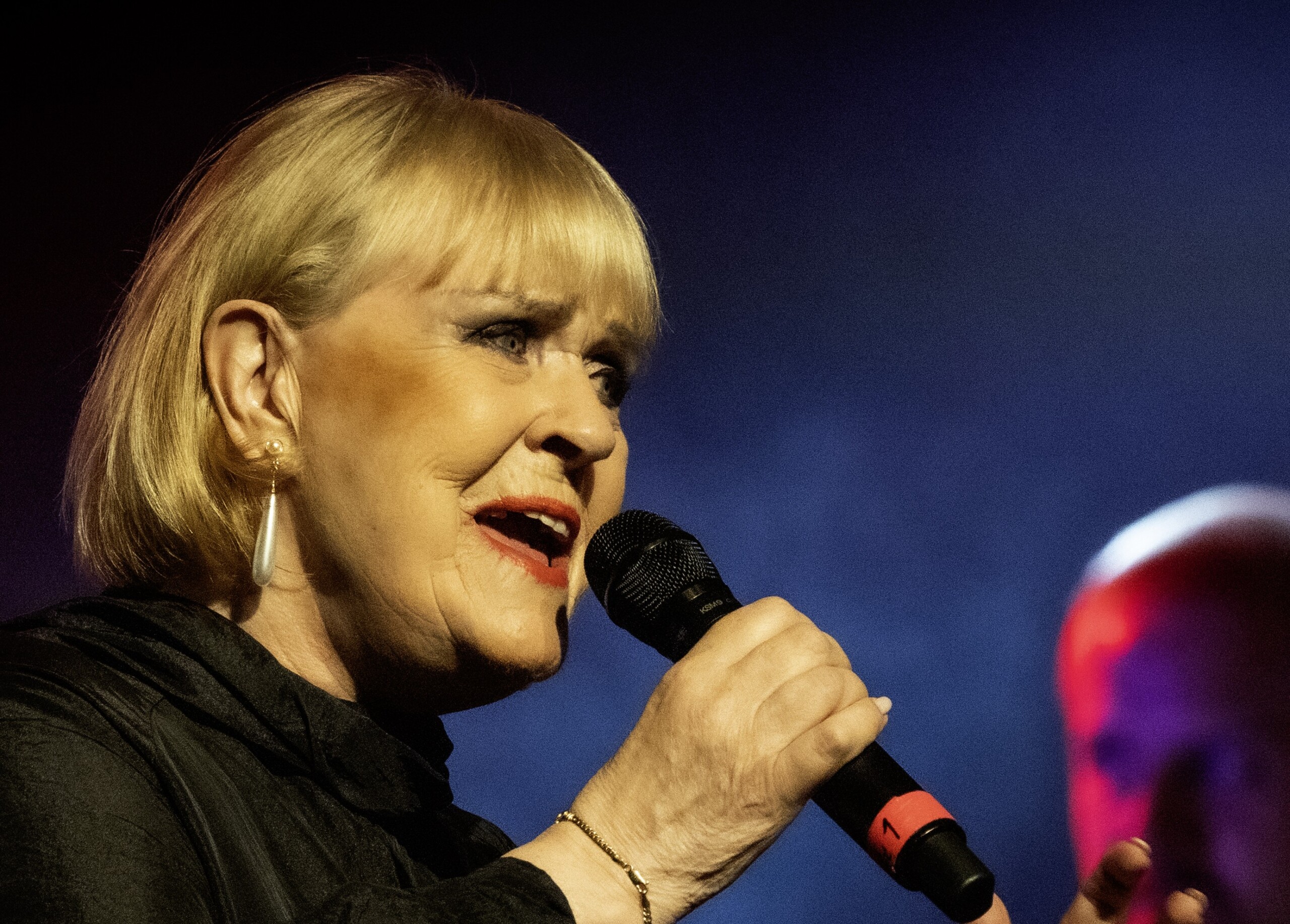 Lea Laven ihmettelee Seiskassa Katri Helenaa: "Ei se tunnu normaalilta"