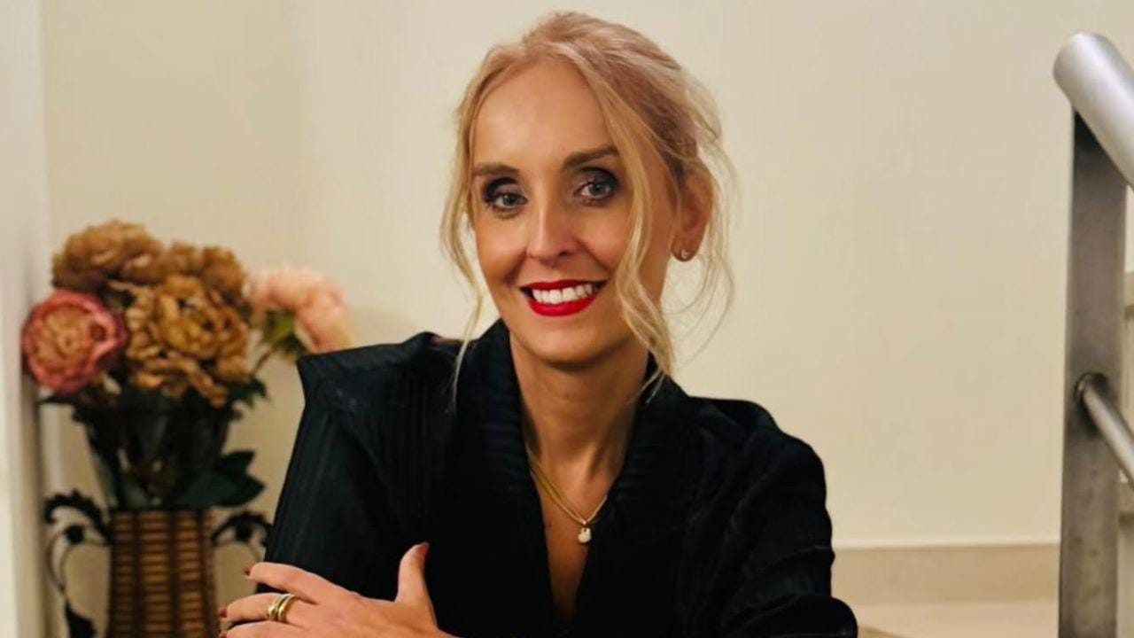 Tinha tudo. Mas faltava-lhe sentido, por psicóloga Vera de Melo