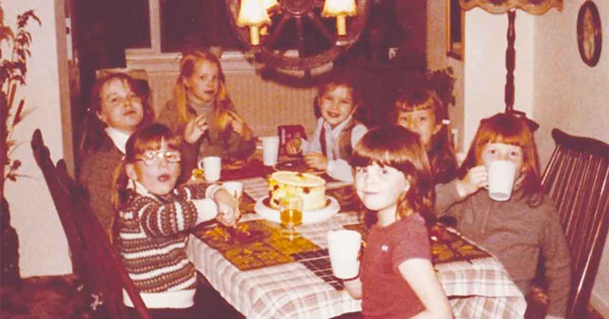 20 Generation X photos in their 1970s slacker diapers