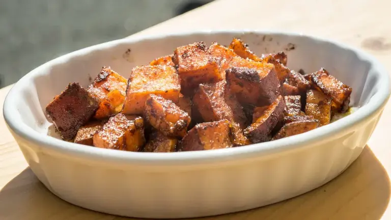 6 foods that could shatter your glass dish - are you risking a kitchen ...