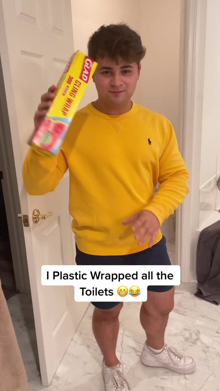Crazy bathroom prank setup that looks totally real