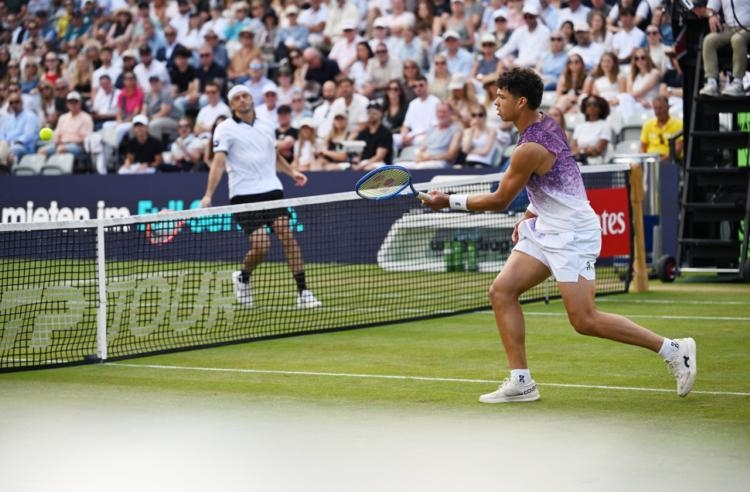 ATP 250 de Stuttgart. Ben Shelton s’impose contre Taylor Fritz et ...