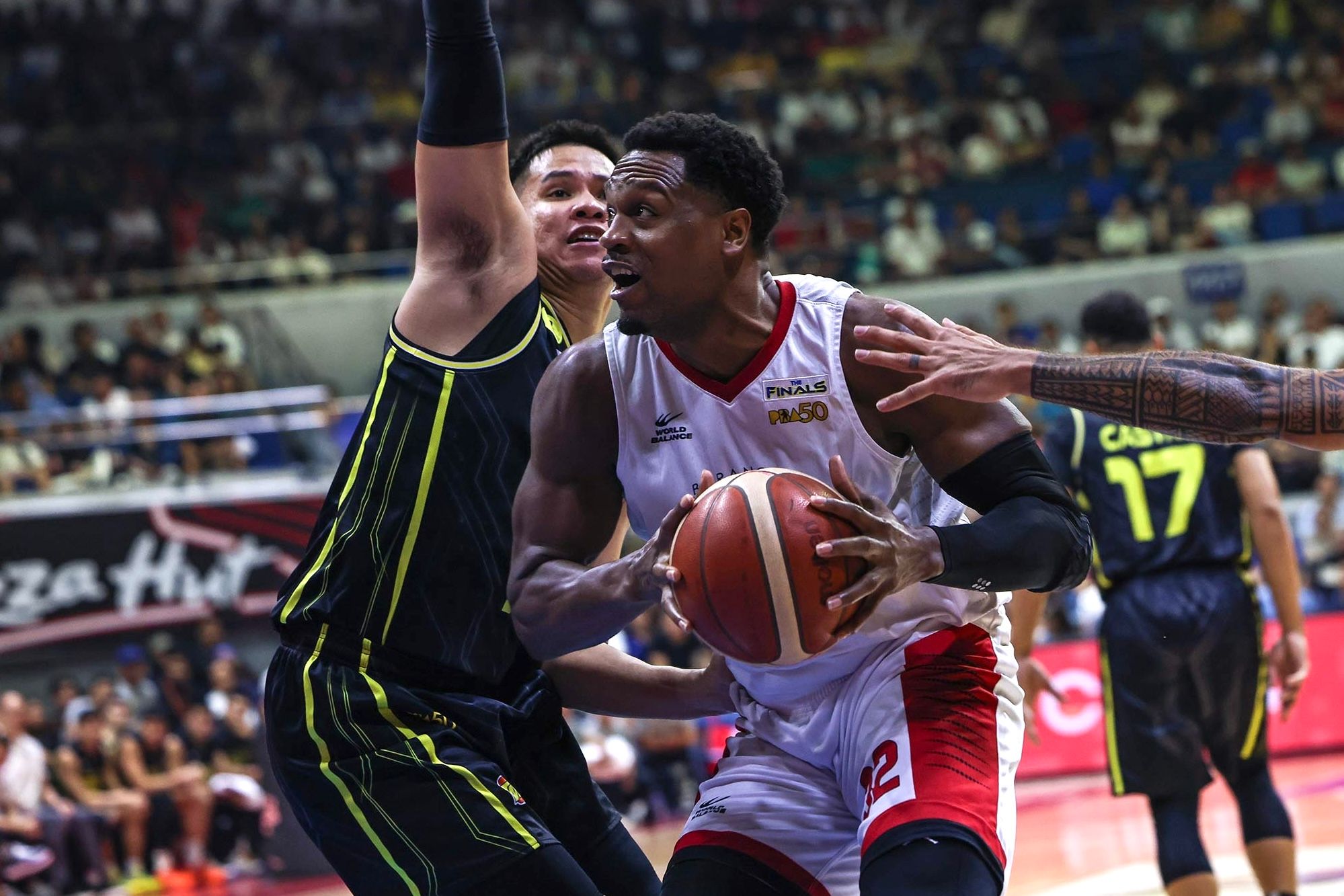 PBA: For Chot, TNT’s best bet is to let Brownlee score, defend everyone ...