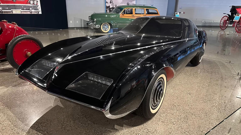 1977 Pontiac Phantom: Bill Mitchell's final concept car