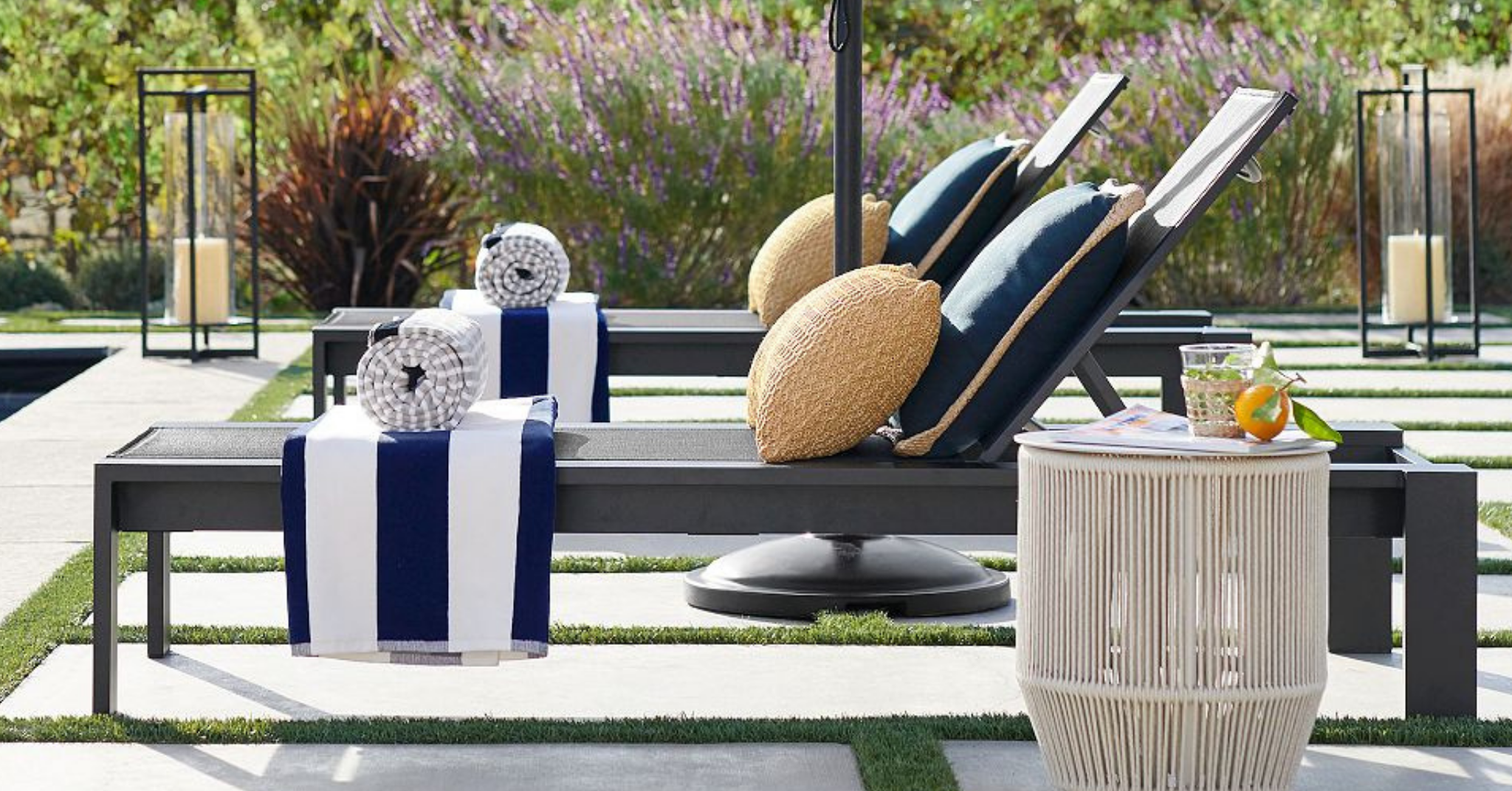 These pool lounge chairs make any backyard feel like a resort