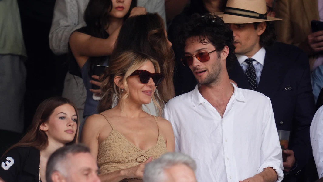 Sienna Miller’s engagement to Oli Green and iconic rings