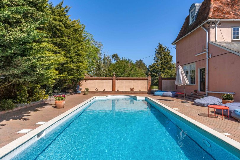 Step inside huge £1.75m Chelmsford home on the market with incredible ...