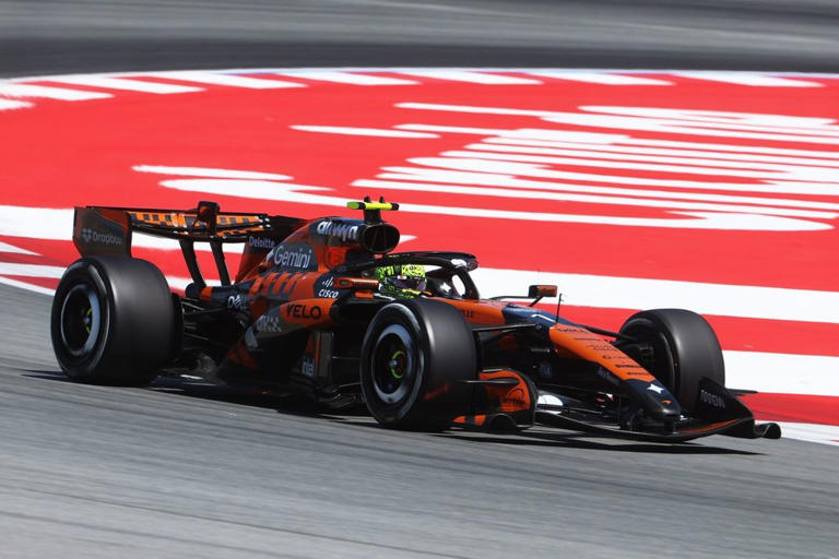 2026 İspanya GP: Hamilton Ferrari ile ilk zaferine ulaştı, Russell ...