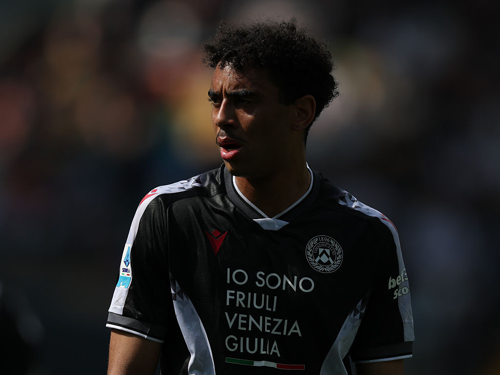 Midfielder issues come-and-get-me plea amid Newcastle United & Everton ...