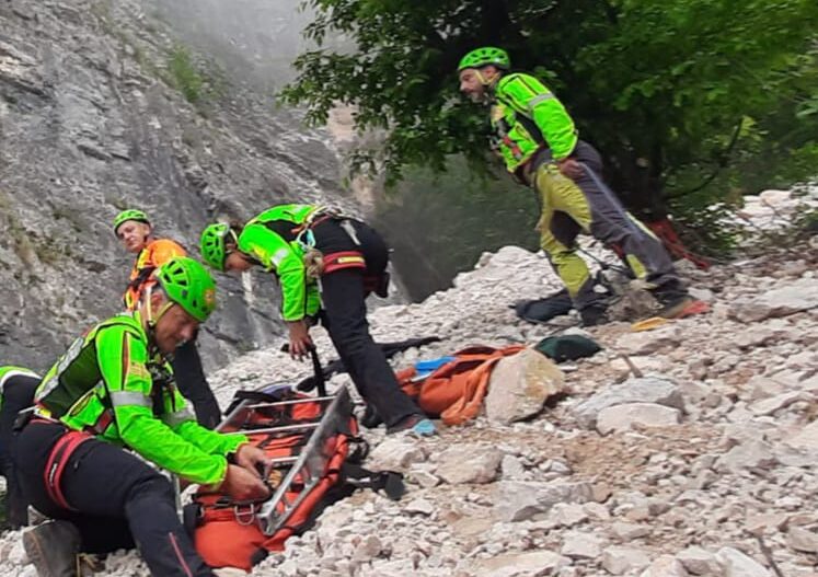 Incidente sul Monte Pasubio, muoiono due alpinisti. Salvo il terzo ...