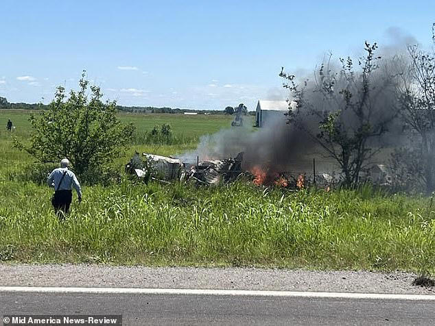 12 dead after plane full of skydivers crashes just after takeoff from ...