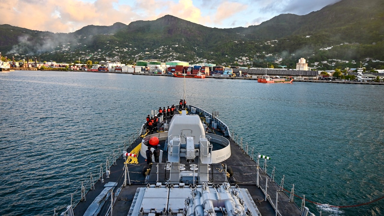 Restrict deployment of Indians in conflict zone: Shipping Authority to ...