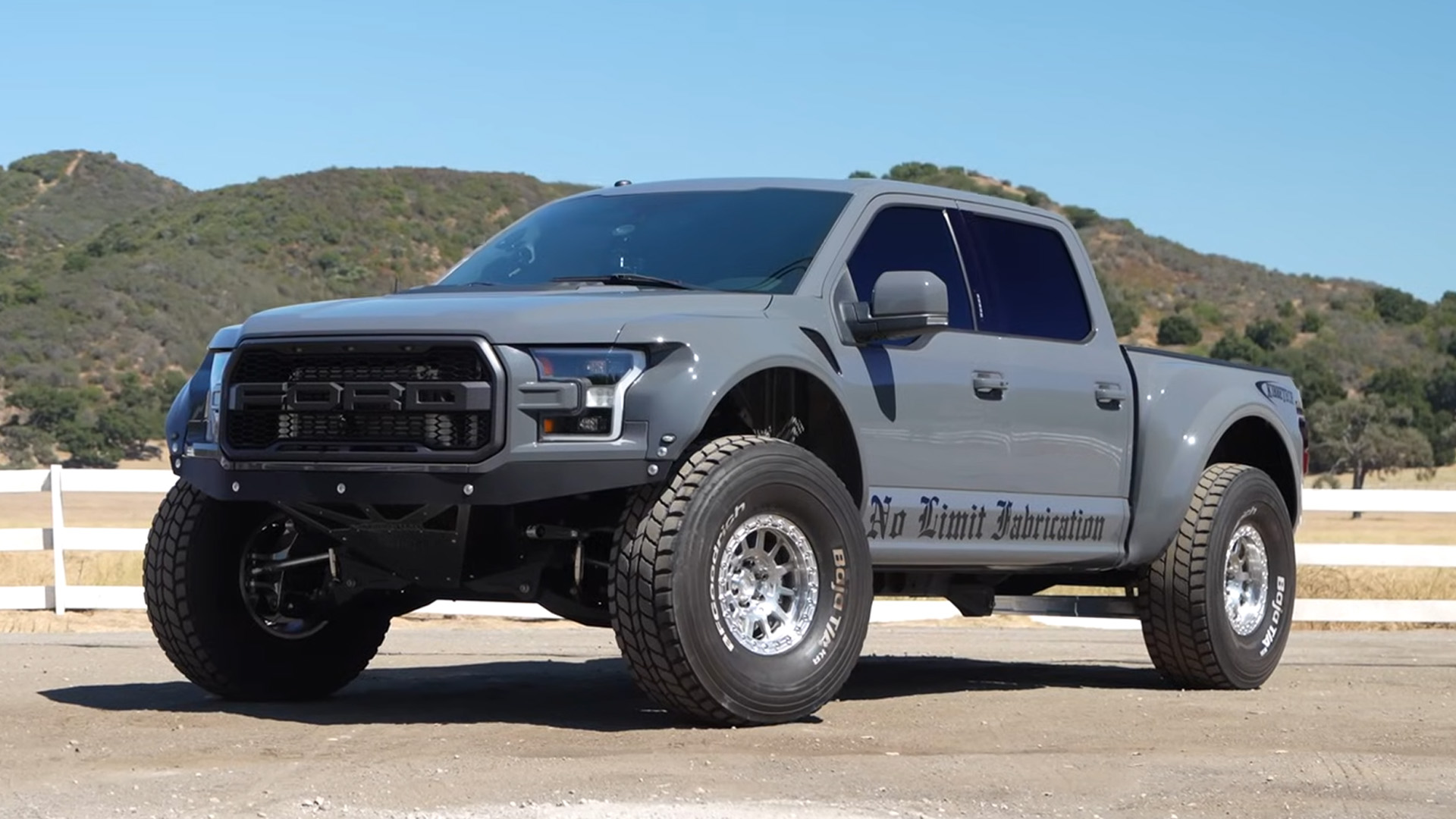 $300K twin turbo Ford Raptor pushing 1250HP to all 4 wheels