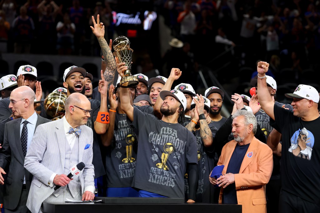 Die-hard Knicks fans name their newborns after Jalen Brunson, OG ...