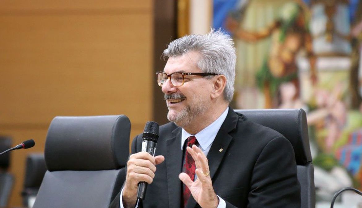 Buzzi deve depor na segunda (15) sobre acusações de importunação sexual