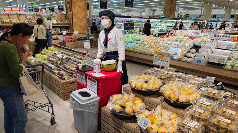 Korean melon emerges as K-food hit in Japan