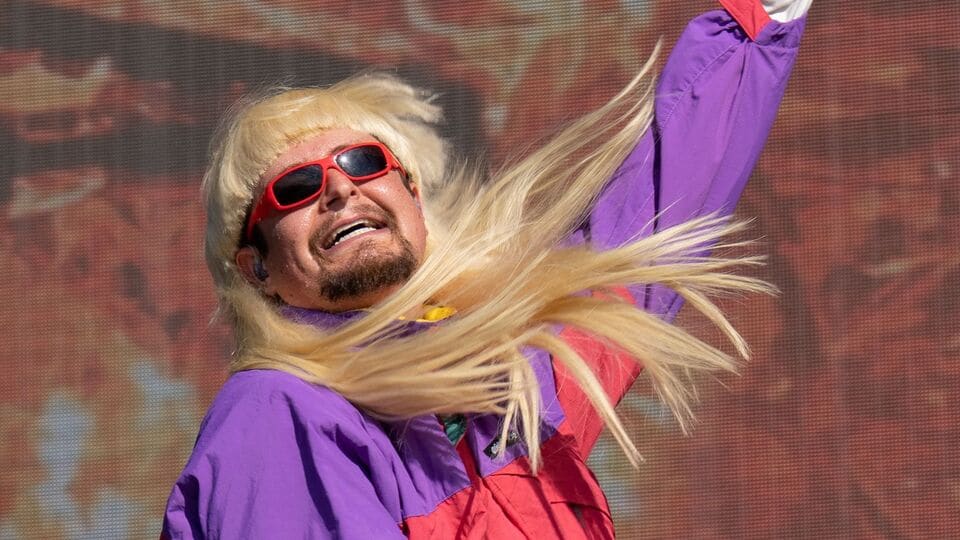 Life goes on singer Oliver Tree dies in deadly helicopter crash in Brazil