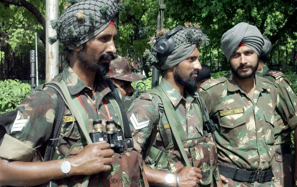 Indian Army unveils major uniform overhaul, drops colonial symbols