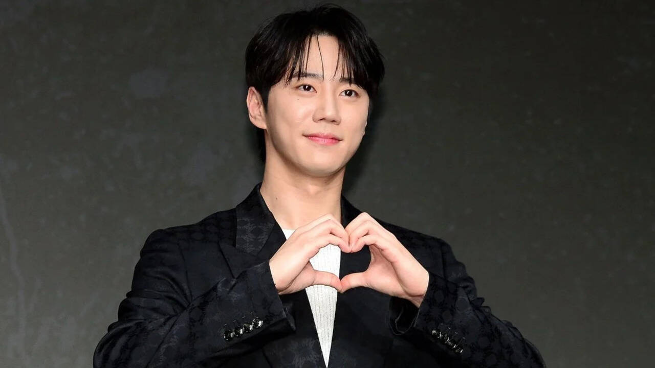 Lee Jun-Young announces military enlistment in middle of rising career ...