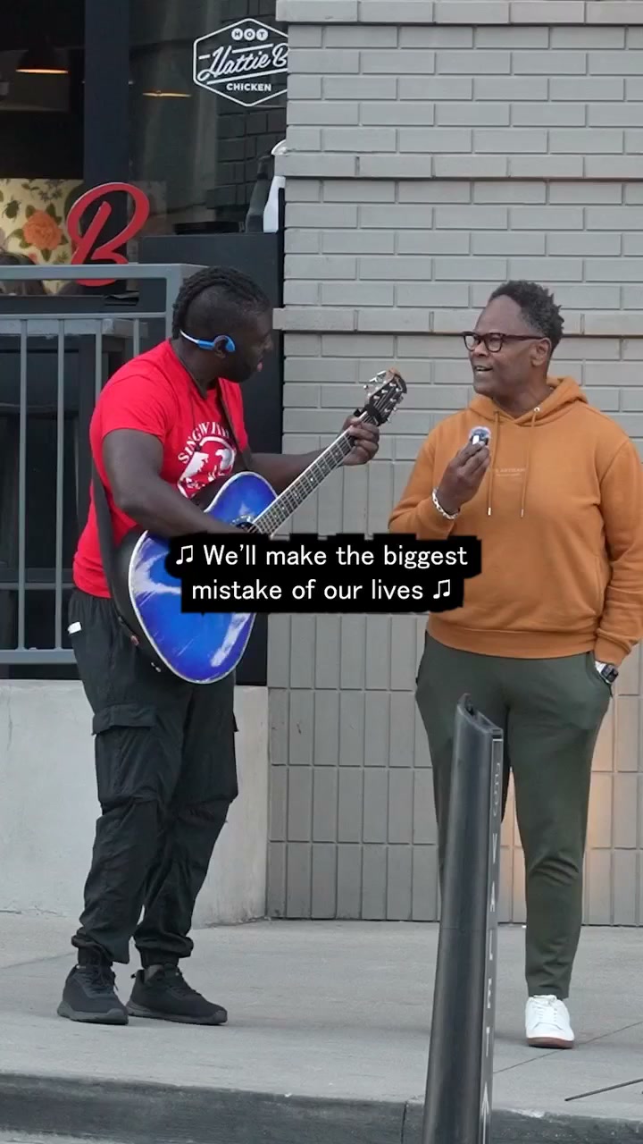 I joined a street musician for a classic hit 🎤
