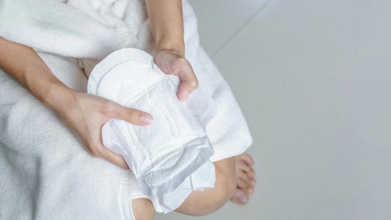 Summer making your periods itchier? Gynaecologist shares 4 warning ...