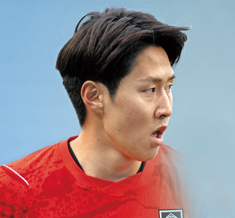 Lee Kang-in's flawless passing powers South Korea's World Cup victory