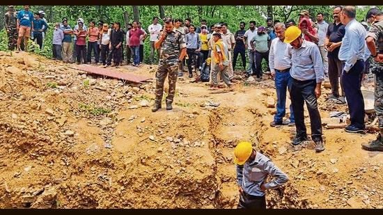 75% earnings go to CM: Marandi alleges top-level patronage after 4 die ...