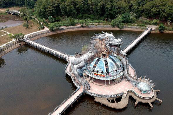 Eerie amusement park with terrifying three-storey dragon abandoned for ...