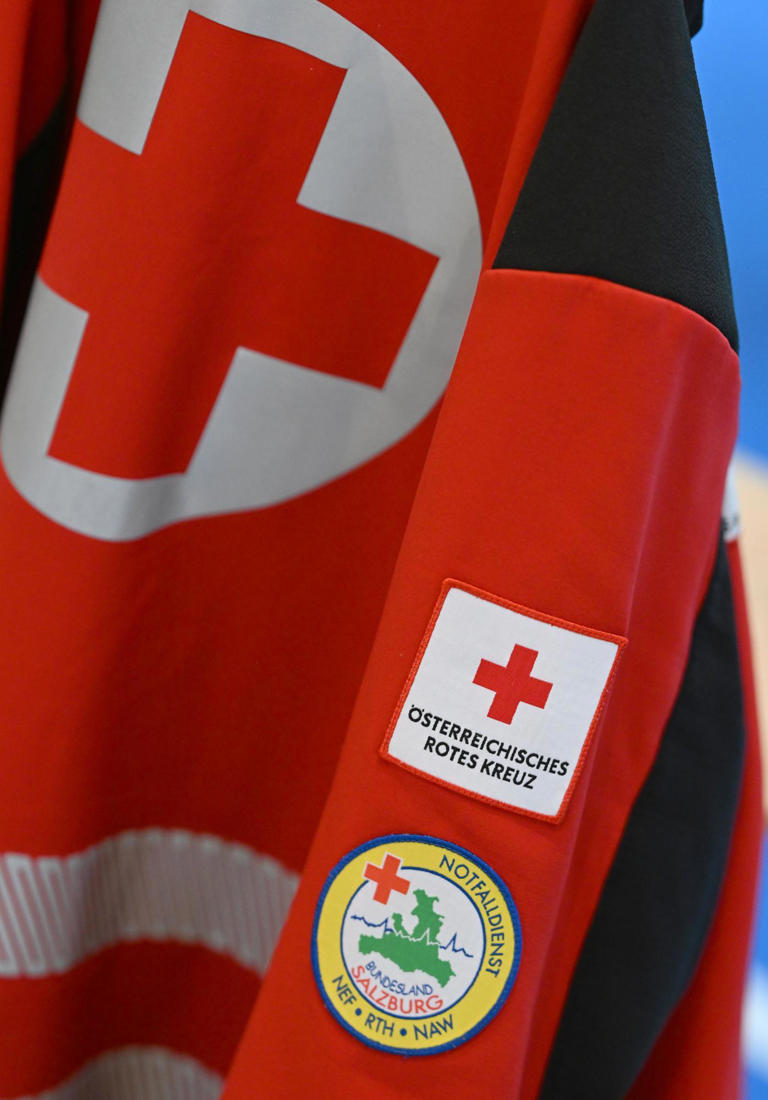Alpinunfall am Grawa-Wasserfall: Wanderin stürzt 30 Meter Hang hinab
