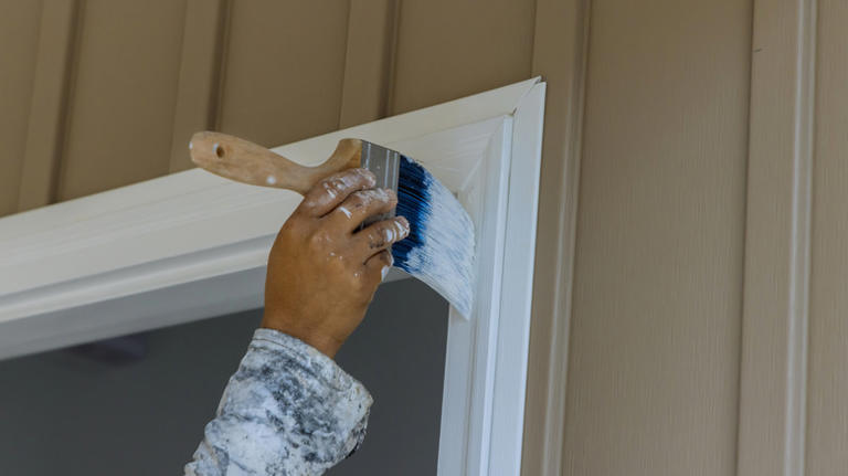 The door painting debate that no one can come to an agreement on