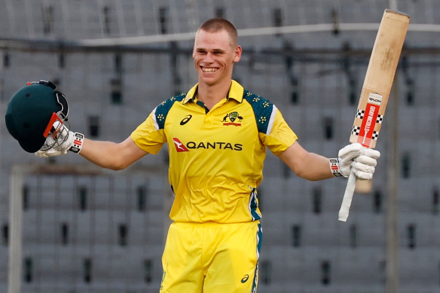 Australia edges Bangladesh with 1-wicket win in 3rd one-day ...