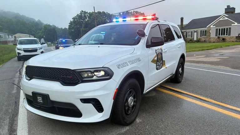2 killed, 2 critically injured in Tri-State head-on crash