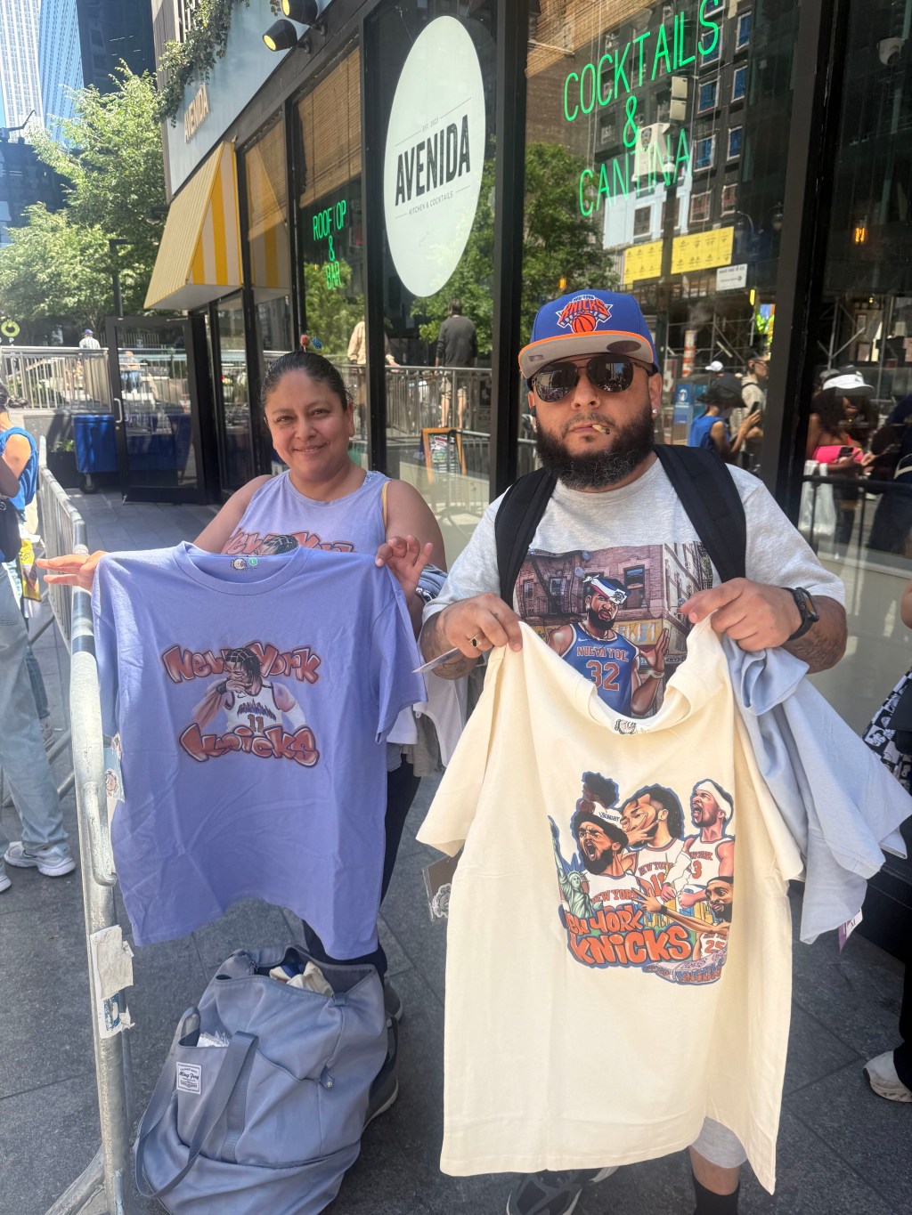 Hail the champs! New Yorkers race to snap up jaw-dropping Knicks street ...