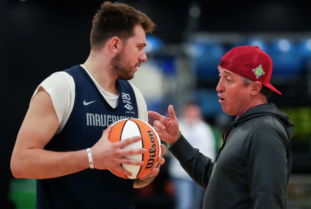 Ex-Mavs trainer Casey Smith appears to take shot at Nico Harrison after ...