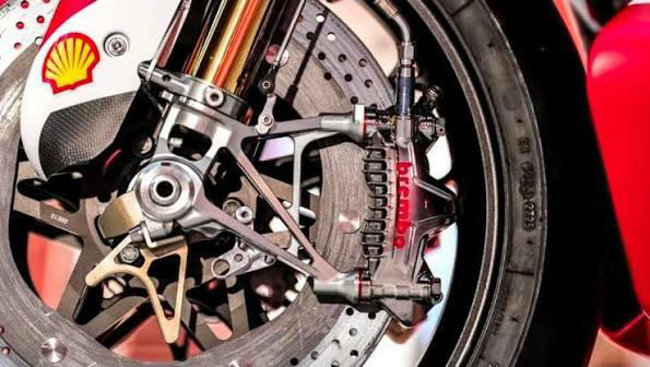 Brembo porta i freni carboceramici nella Superbike. Cambio di paradigma ...