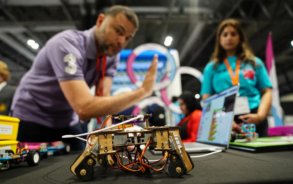 Young UK innovators win top STEM honours at Big Bang Fair