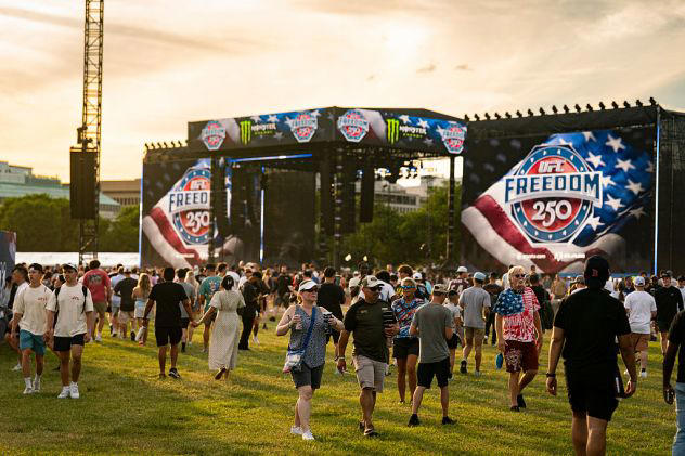 Thunderstorms could threaten fans at UFC Freedom 250 Fan Fest in ...