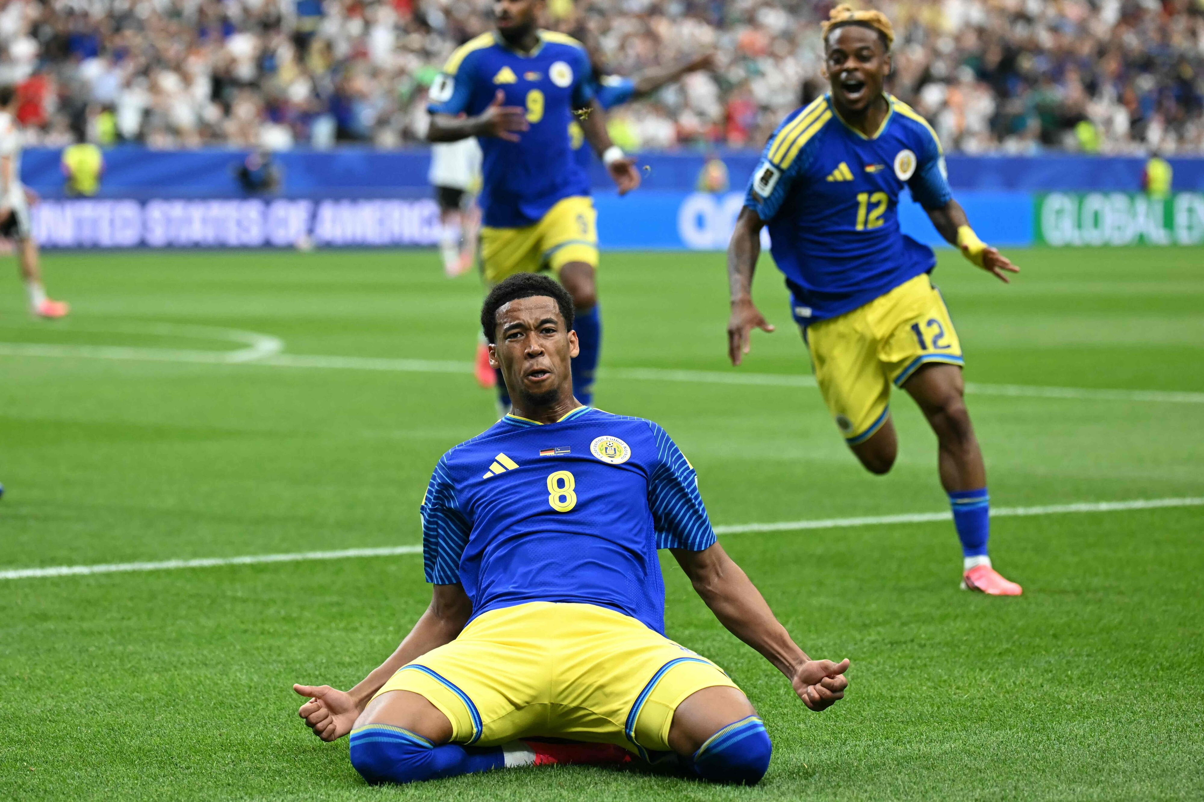 Tyskland åbner med stor pligtsejr over VM-debutant