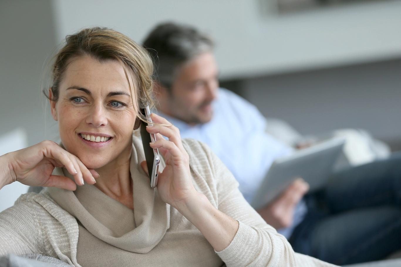Vědci varují před novým problémem: Také v kapse cítíte zvonění telefonu ...